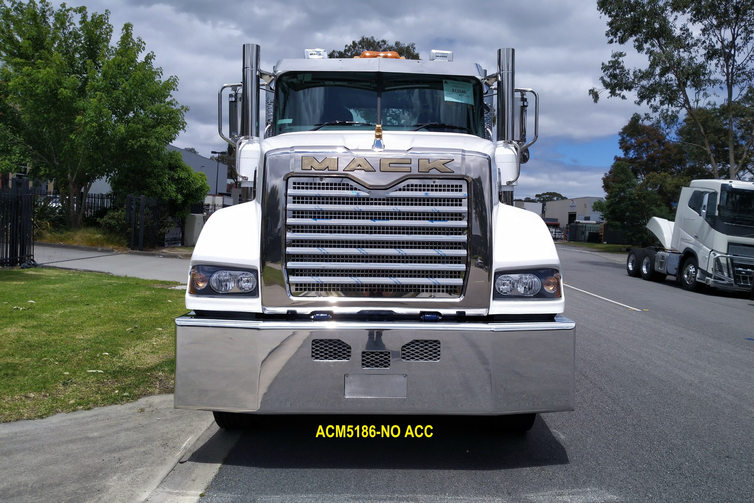 MACK SUPERLINER / TITAN | ACMBullbars