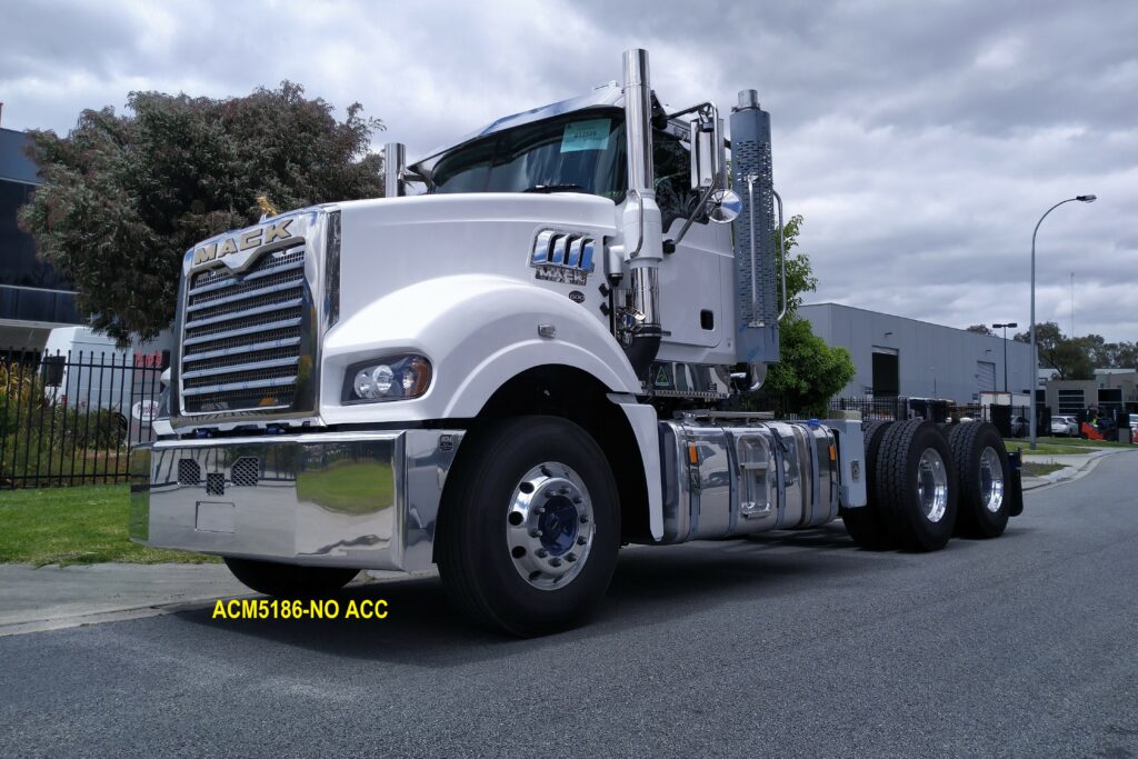 MACK SUPERLINER / TITAN | ACMBullbars
