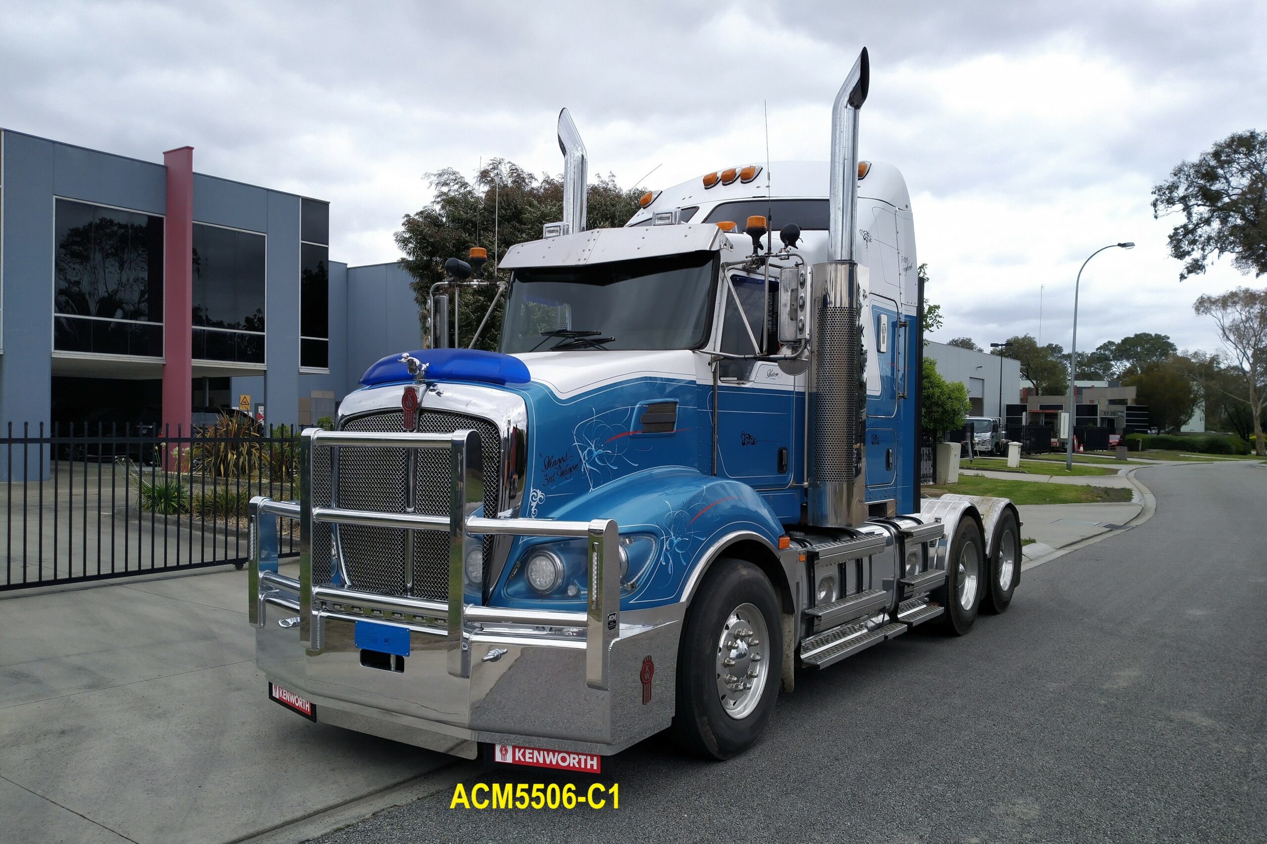 KENWORTH T403/409/609 | ACMBullbars